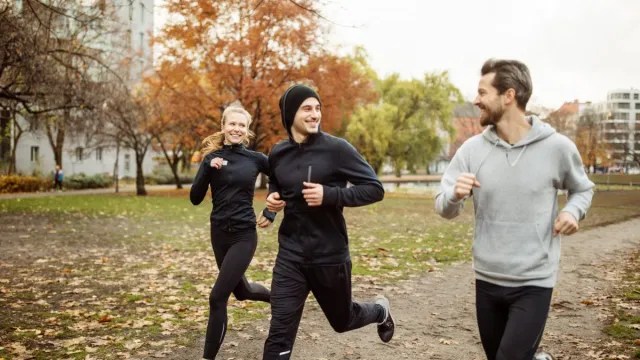 How to exercise outdoors when it’s cold, dark and you’d rather stay in bed