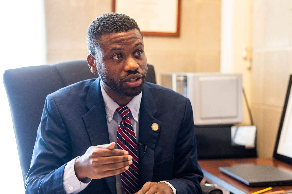 Cecil Brockman resigns from NC House on same day lawmakers begin ...