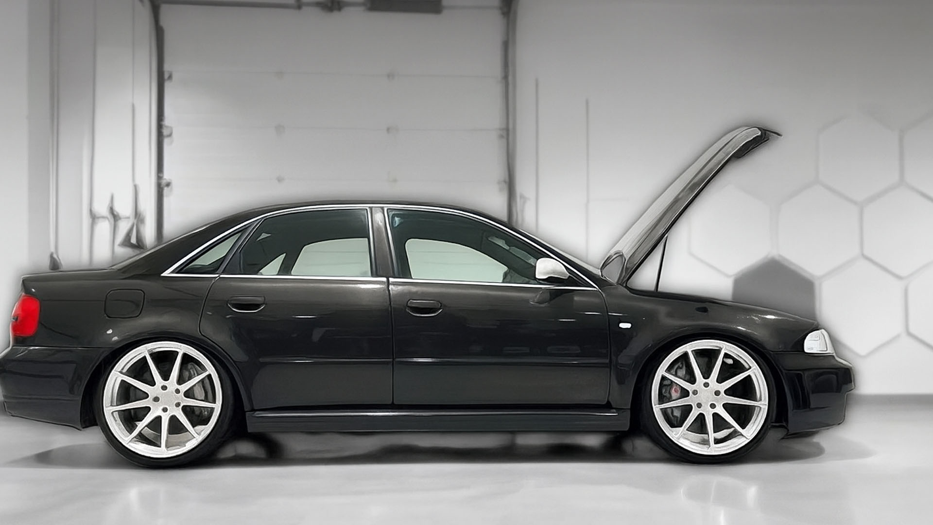 Review Audi RS4 Limousine 2.0