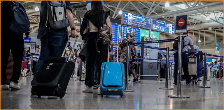 Τέλος στα ταξίδια με τις παλιές ταυτότητες – Τι αλλάζει από το 2026