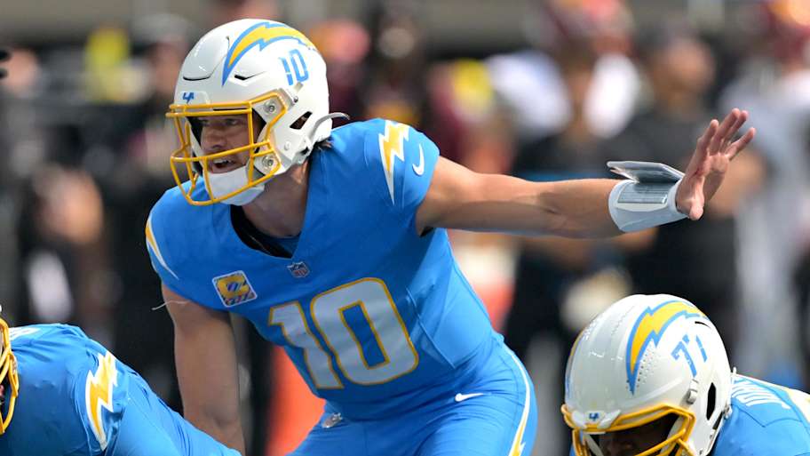 Justin Herbert's OL somehow gets worse after Chargers final injury ...