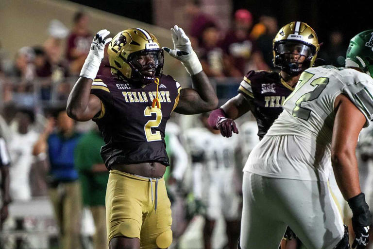 Texas State football must be wary of QB run game as it faces Troy