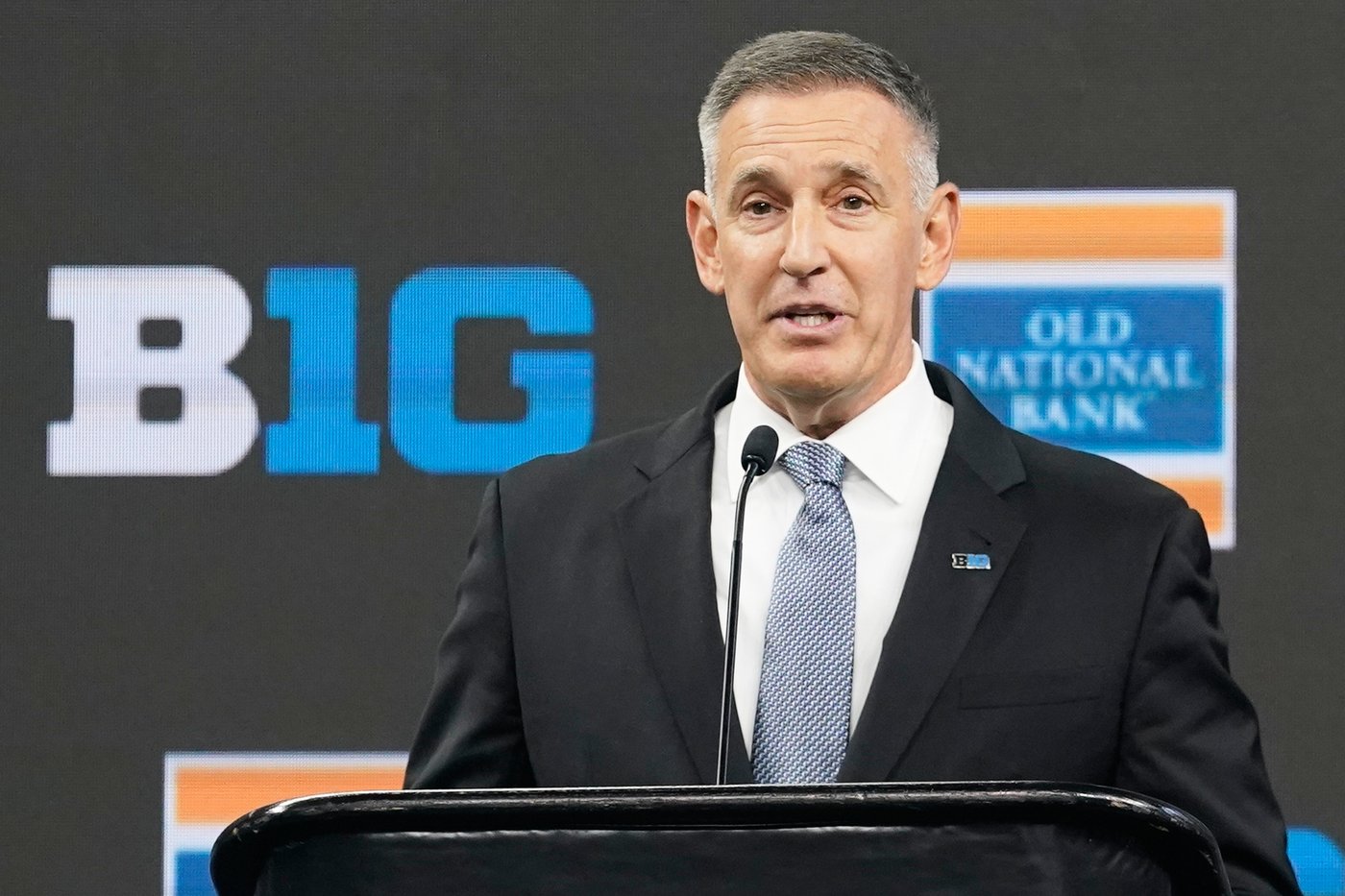 Senator's letter to Big Ten presidents: Private equity 'unlikely to ...