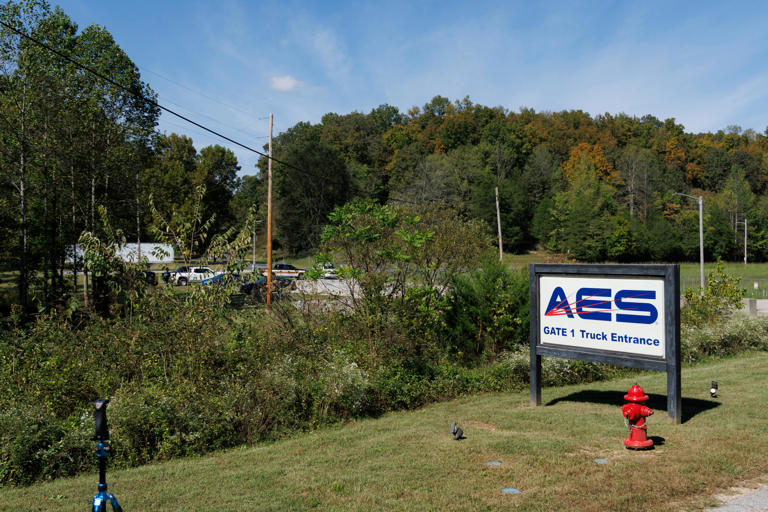 19 missing, deaths confirmed as explosion rocks manufacturing plant in ...