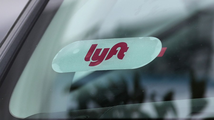 Lyft scraps feature that let drivers see how often riders tip