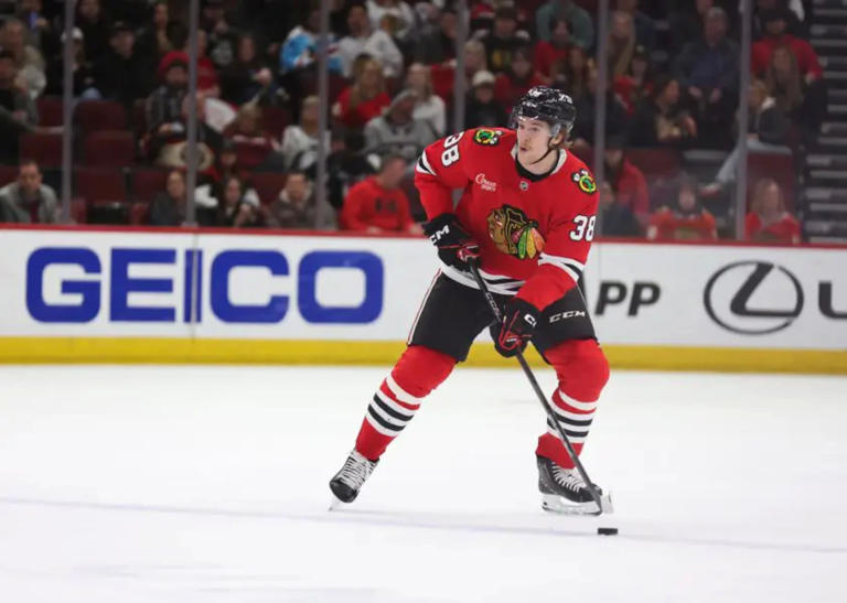 Chicago Blackhawks send Ethan Del Mastro to AHL Affiliate Rockford IceHogs