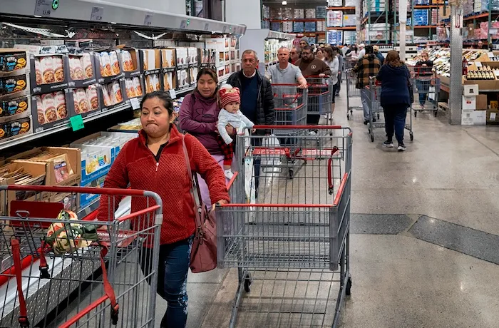 Consumer sentiment fell as government shut down