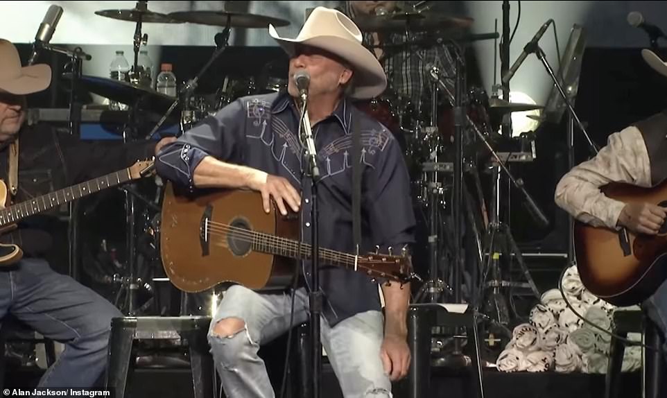 Country star reveals farewell concert due to health issues