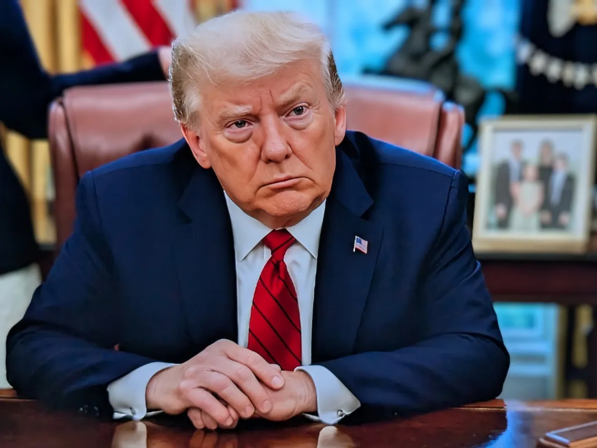 „Na každý jejich monopol máme dva!“. Trump pohrozil Číně novými cly po ...