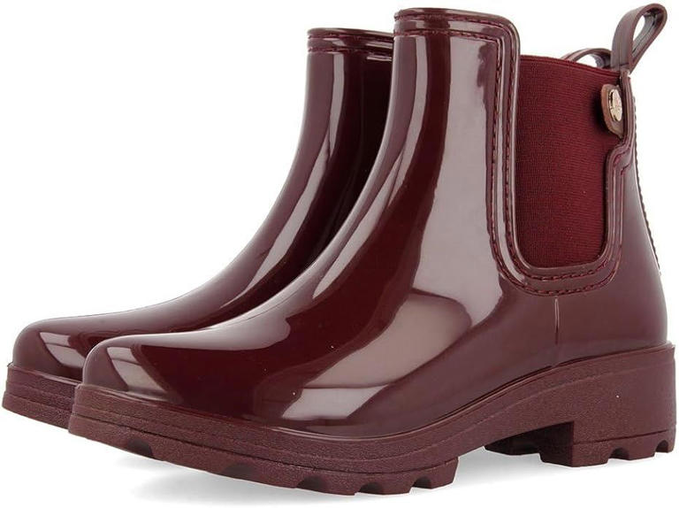 Mi podóloga me ha recomendado estas botas impermeables de Gioseppo (30 ...