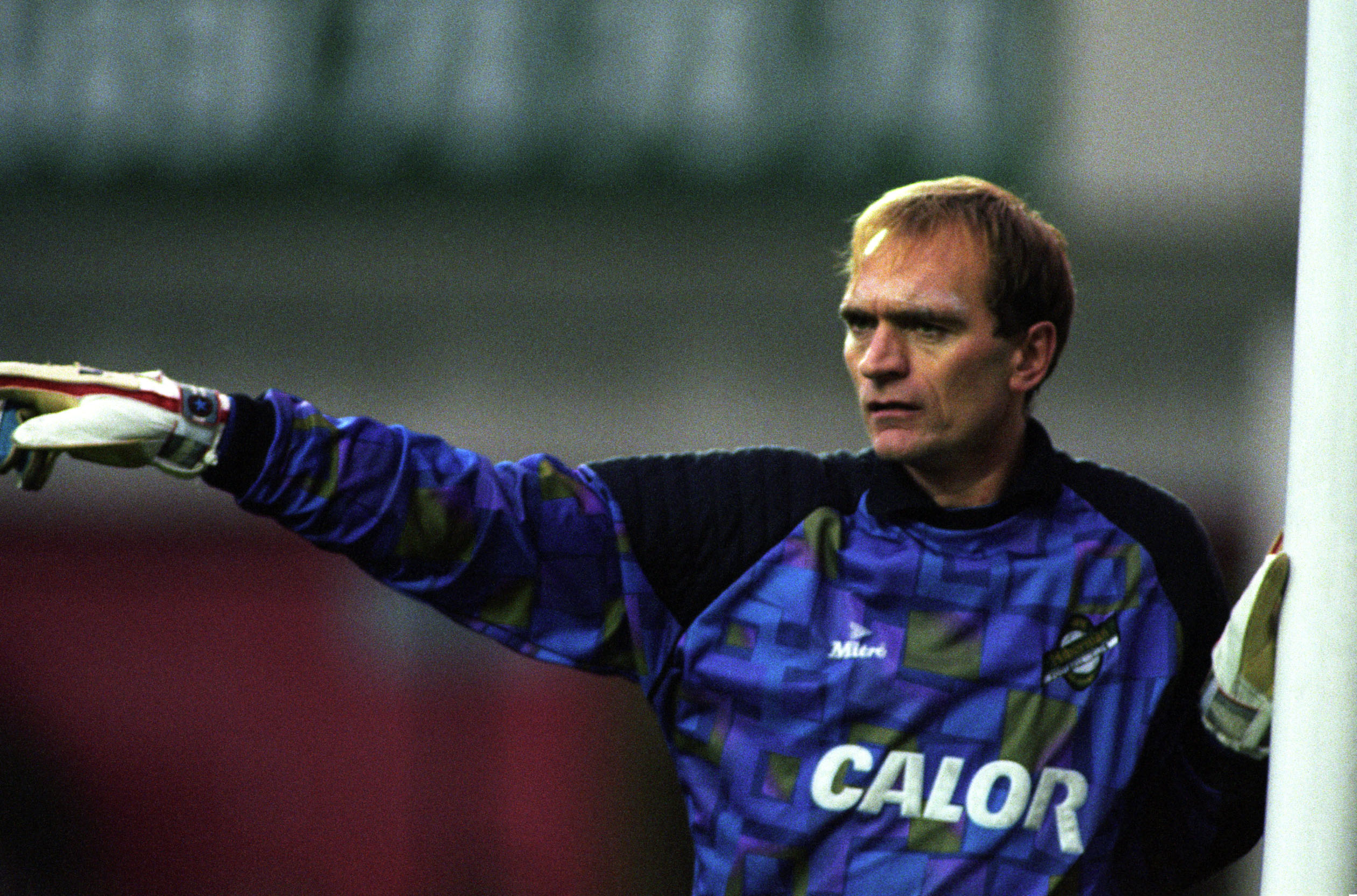 Craig Gordon may make World Cup history as Hearts hero can pass Peter ...