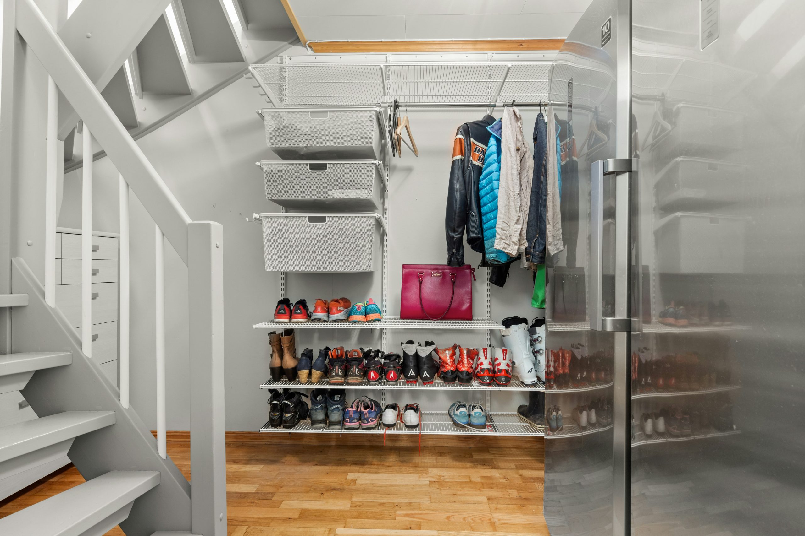 Tips for Organizing Closets in Tiny Home Setups