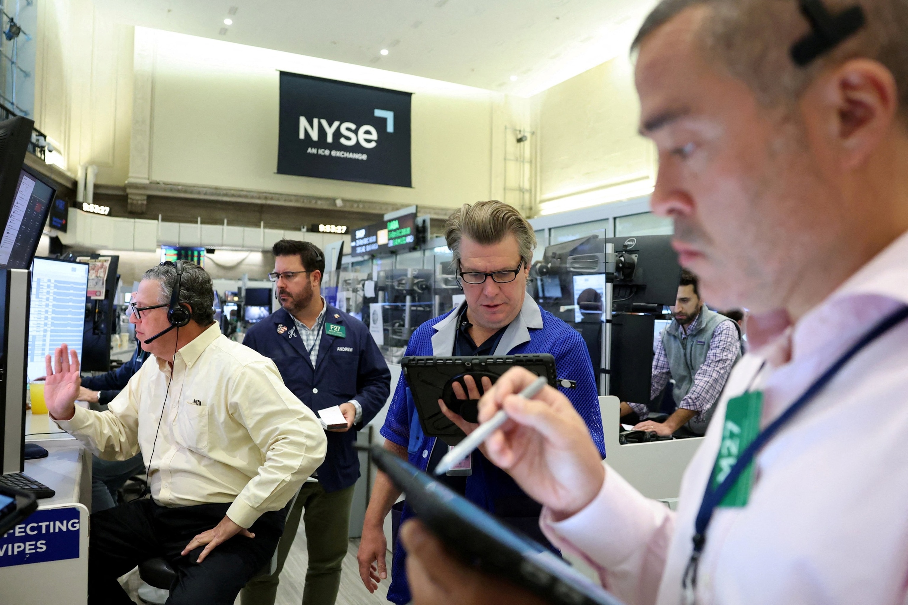 Why soaring gold prices could be a warning sign for the economy