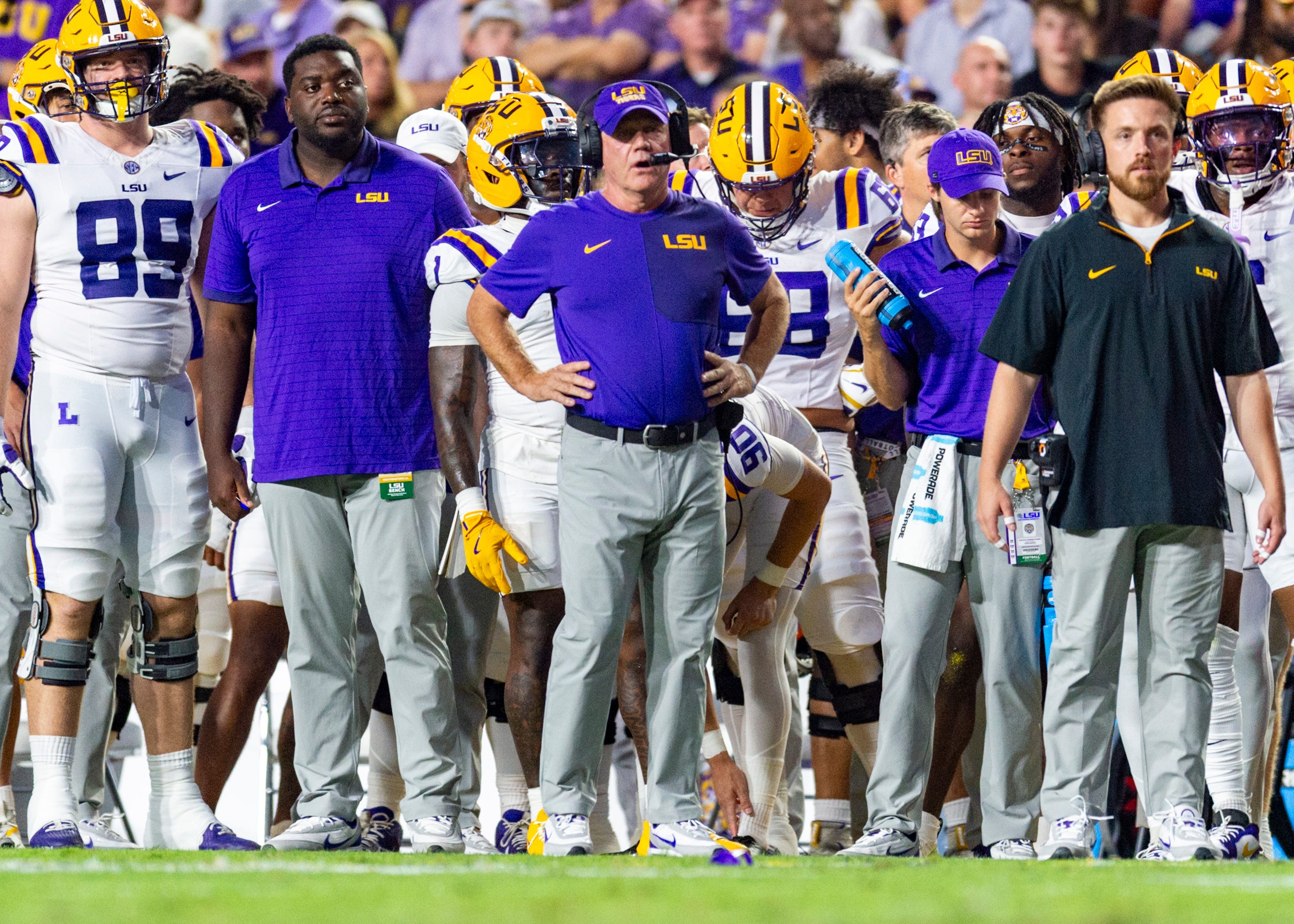 Should LSU football stick to conservative game plan? Brian Kelly shares ...