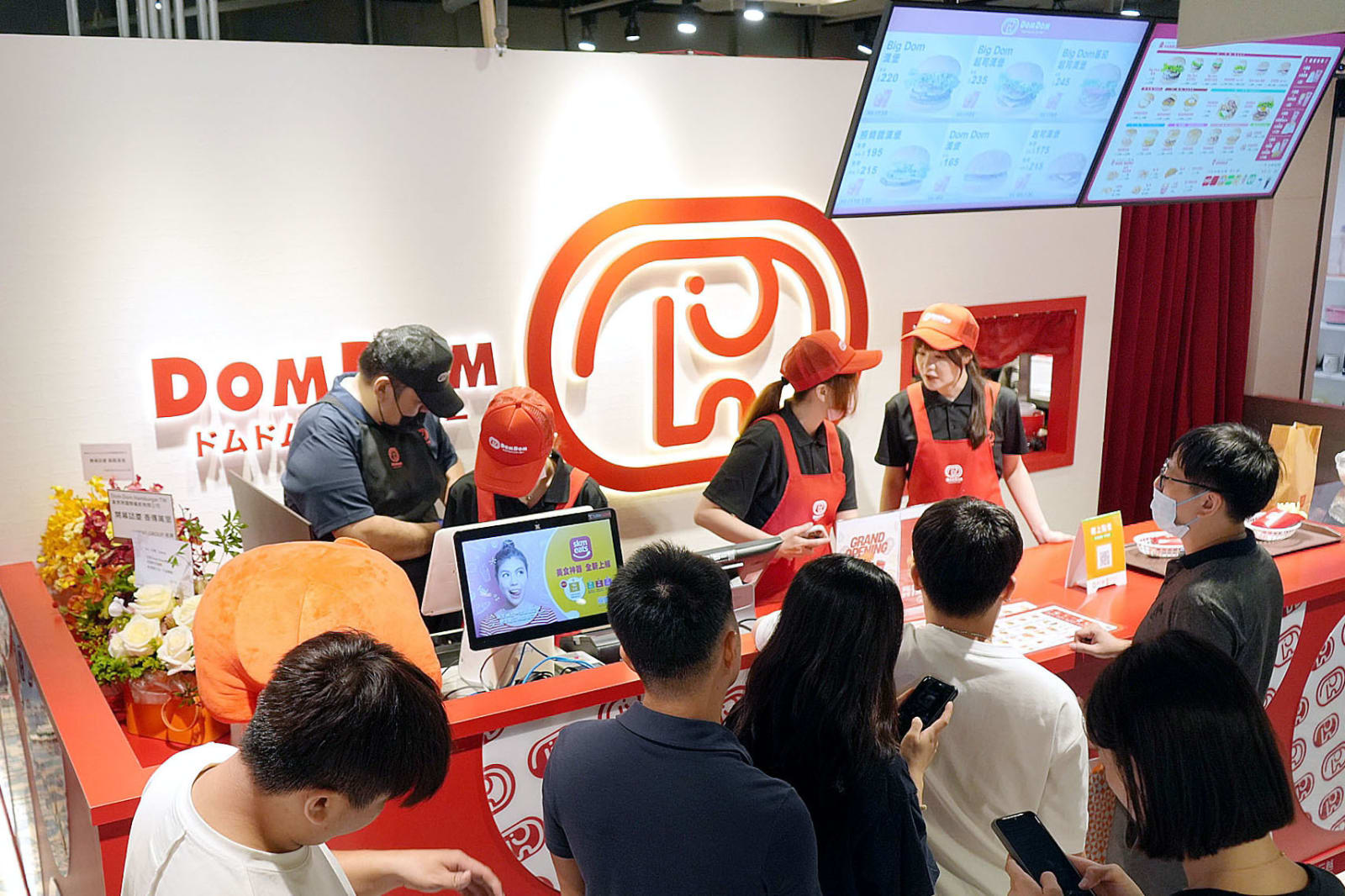 Japan's Dom Dom Hamburger launches 1st overseas outlet in Taipei