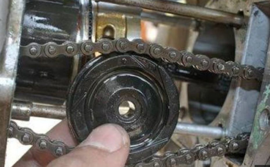 Sering Dengar Rantai Keteng di Motor, Ini Fungsi dan Cara Kerjanya?