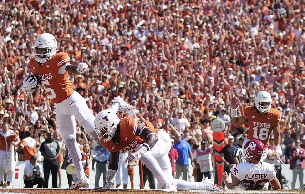 Malik Muhammad: Texas CB returns from injury with two first-half INTs