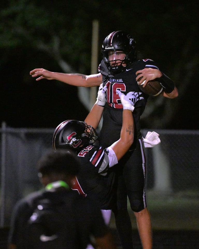 Palm Beach Central football dominates Palm Beach Lakes to get back in ...