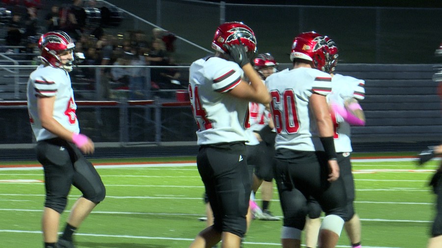 Harrison Central comes back in a tight win against Bellaire