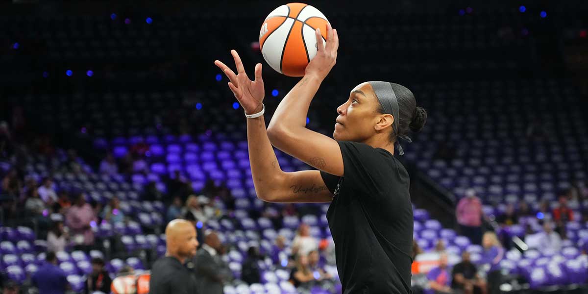 A’ja Wilson steals the show at South Carolina-Alabama game