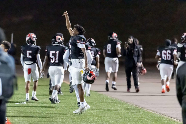 Carver-Birmingham beats Wenonah for 4th straight win