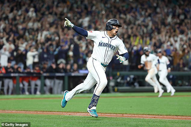 Mariners' Jorge Polanco ends 15-inning epic with walk-off single vs Tigers