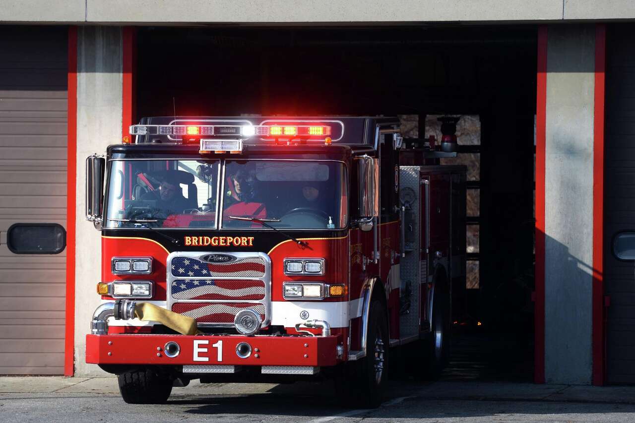 10 displaced after fire damages Bridgeport residential building ...