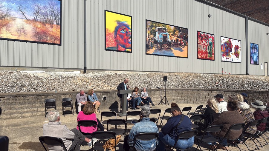 Big Picture Peoria unveils new large-scale murals