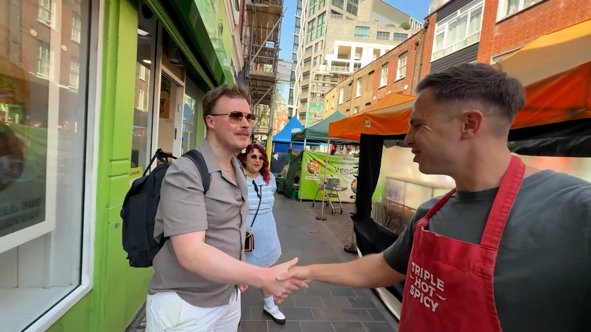 My Experience Working in an Indonesian Restaurant – Here’s What I Earned