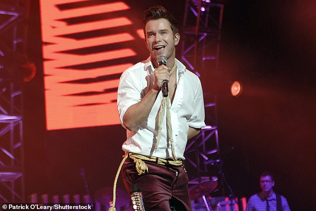 Ronan Keating remembers late Boyzone bandmate Stephen Gately in ...