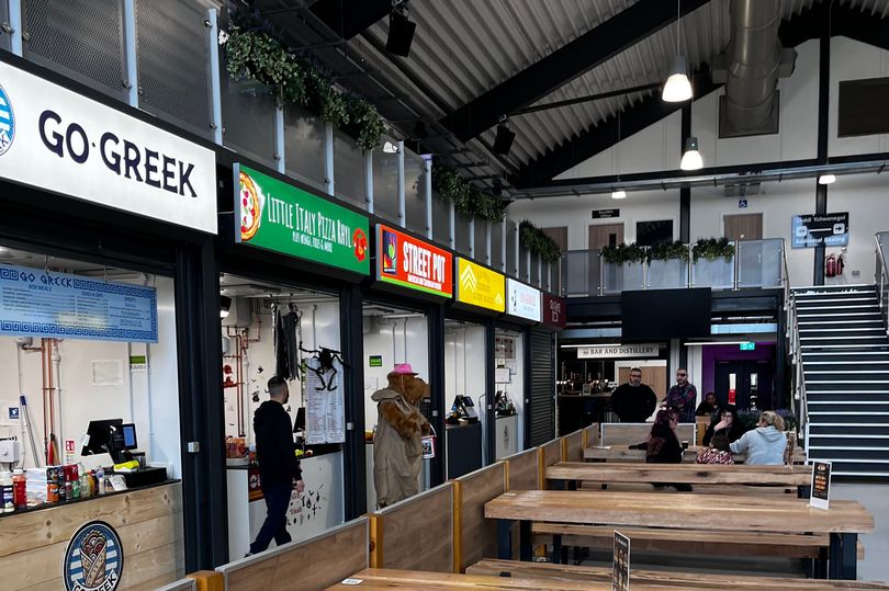 'Bad burgers and dirty dogs' shuts after one-star food hygiene rating