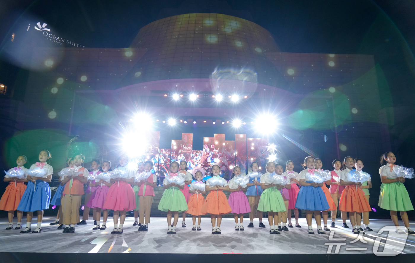 '신들의 벗, 해민의 빛'…제64회 탐라문화제 개막