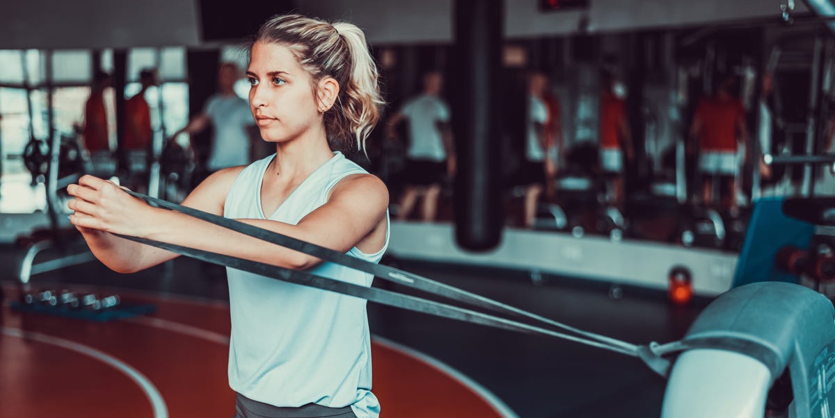 The Pallof press is a non-negotiable for core strength – here’s how to ...