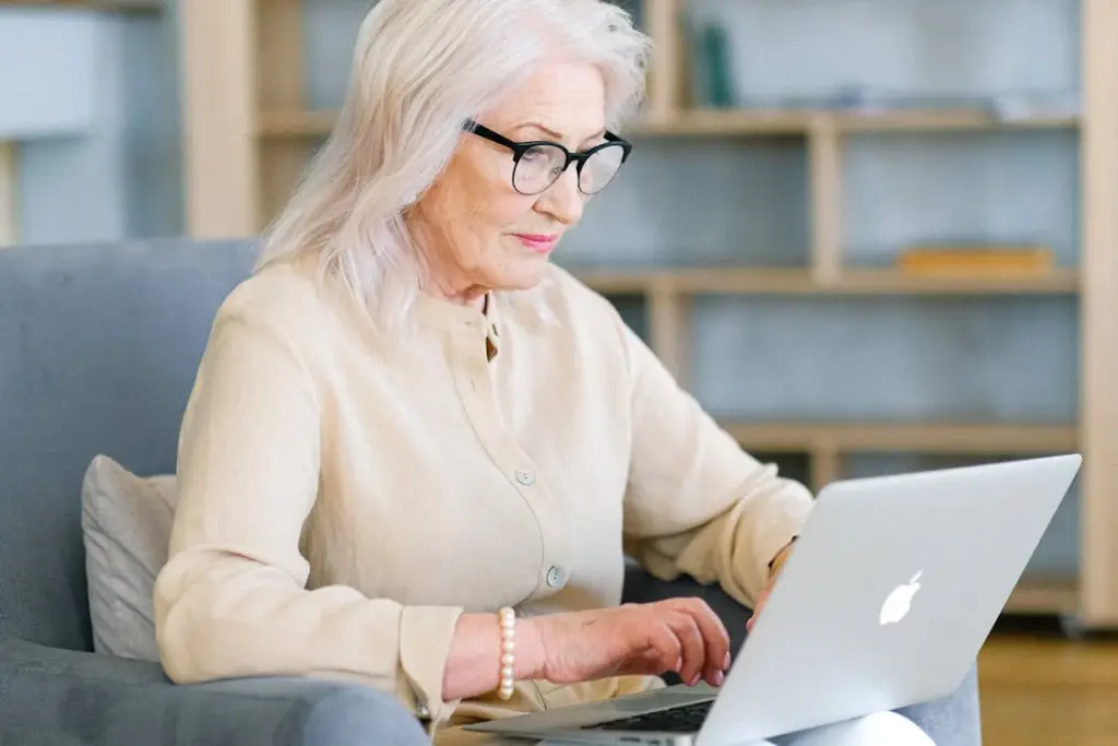 12 (unfortunate) reasons companies now avoid hiring workers over 60