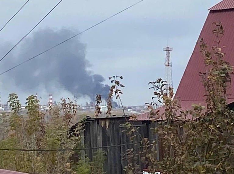 Ukraine strikes Russian oil refinery 1,400 kilometers from front, SBU ...