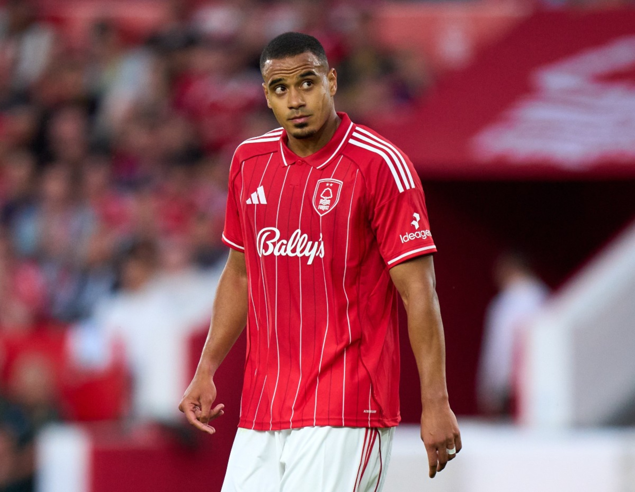 Man United set to target move for ‘very very effective’ Premier League ...