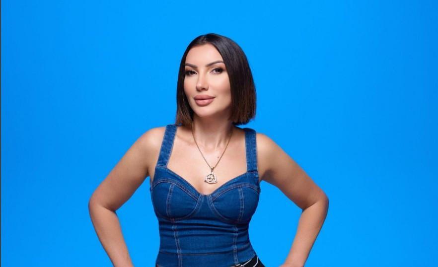 Mine Ayman ile 90’lara yolculuk “Böl Beni