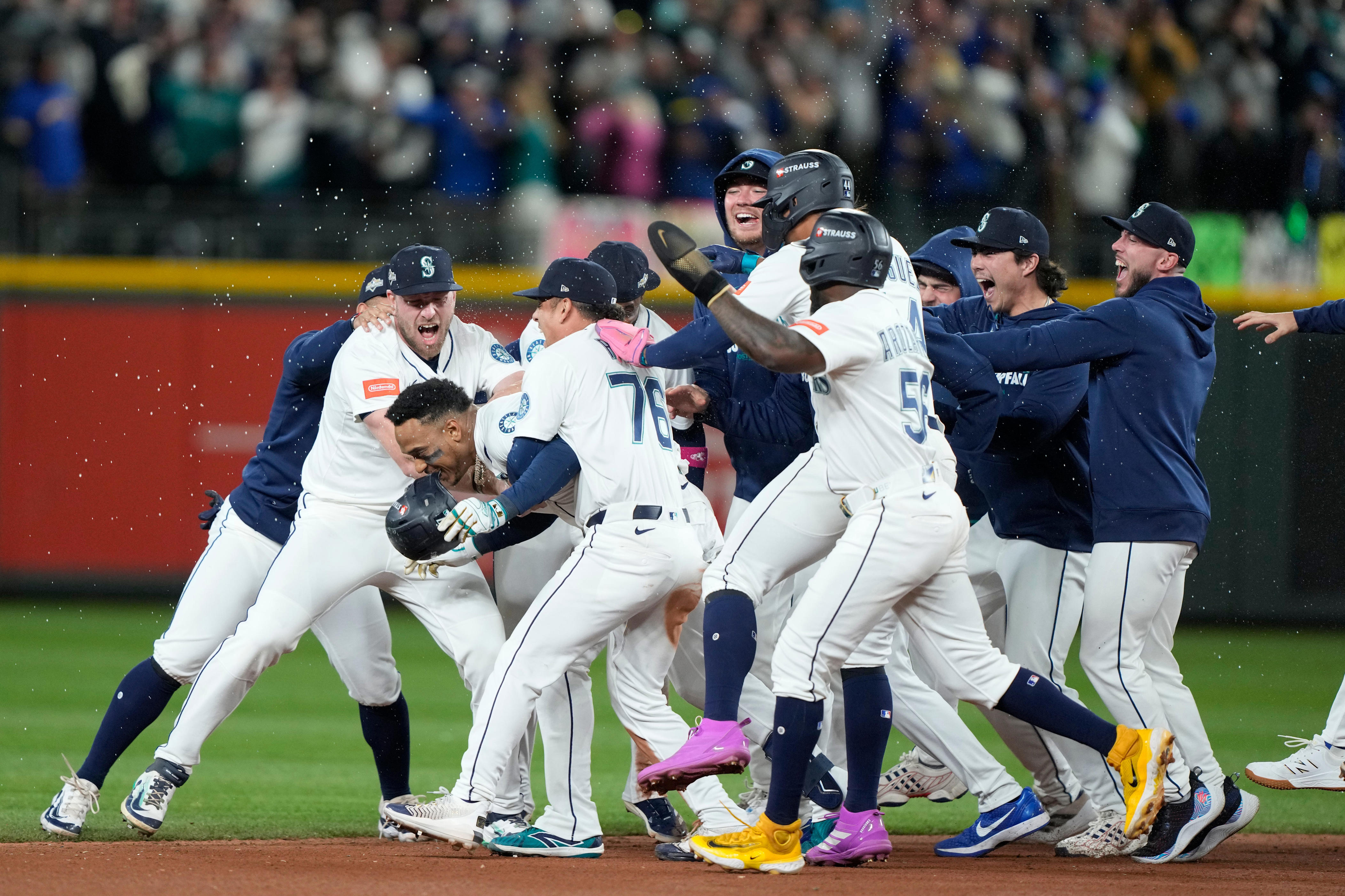 What channel is Mariners vs Blue Jays ALCS Game 1 on TV today? MLB ...