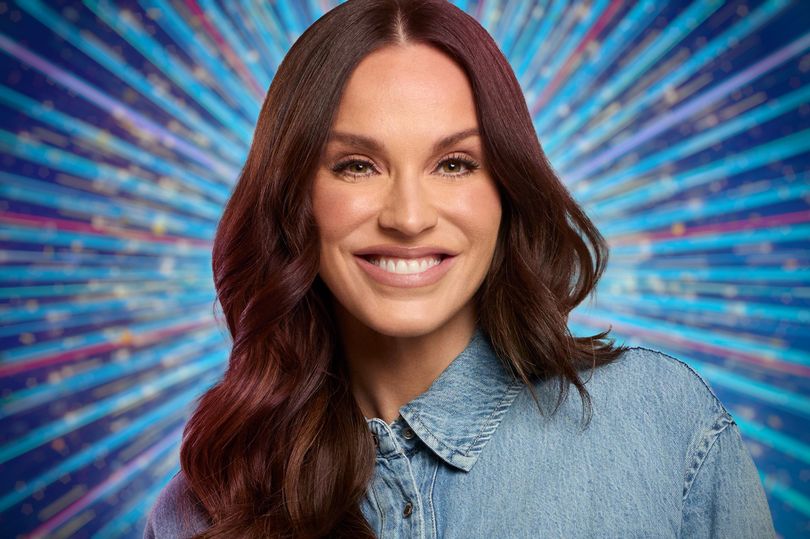 Strictly Come Dancing star Vicky Pattison suffers injury and chipped ...