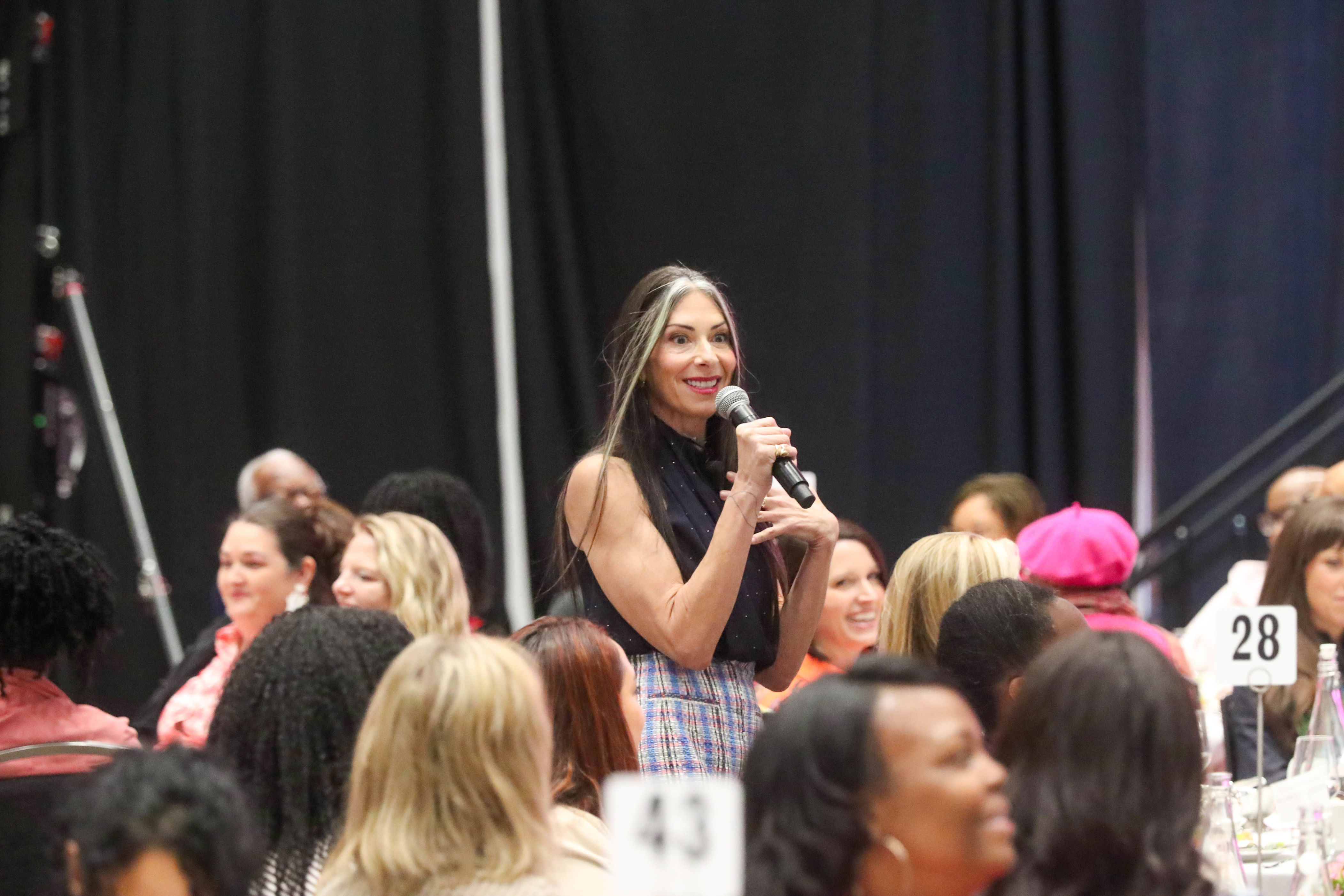 Style maven/health care advocate Stacy London delivers compassionate ...