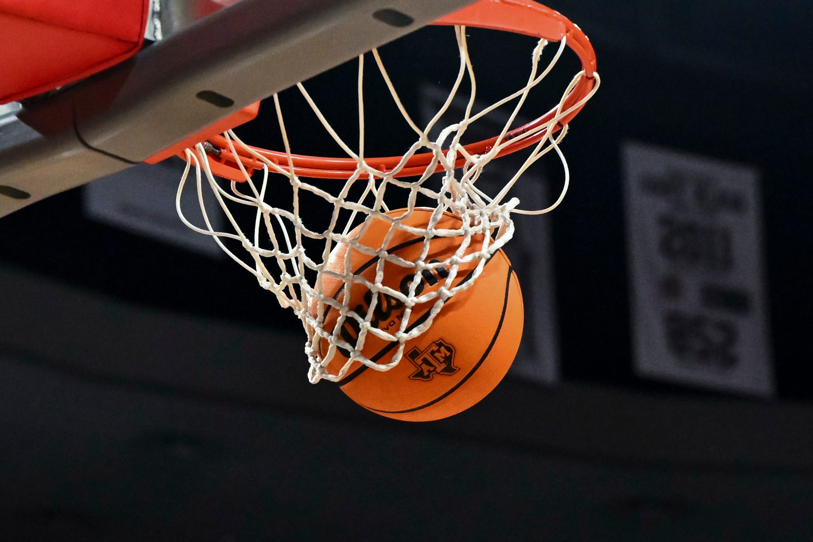 Texas A&M basketball ushers in 'Bucky Ball' era with 98-68 win over ...