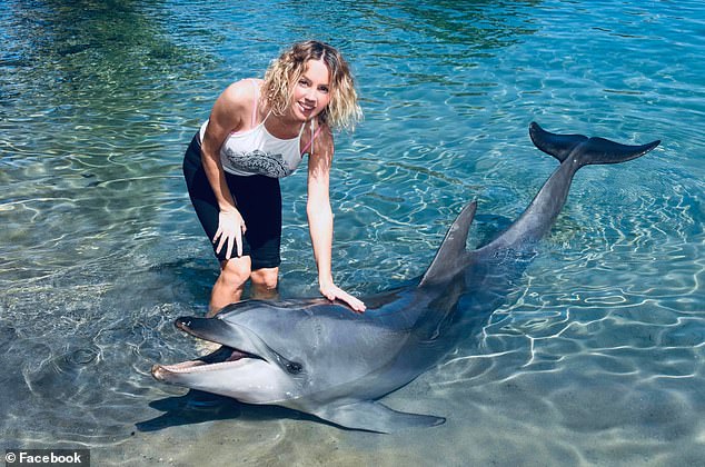Photographer injured in freak fall at Sea World launches 'excessive ...