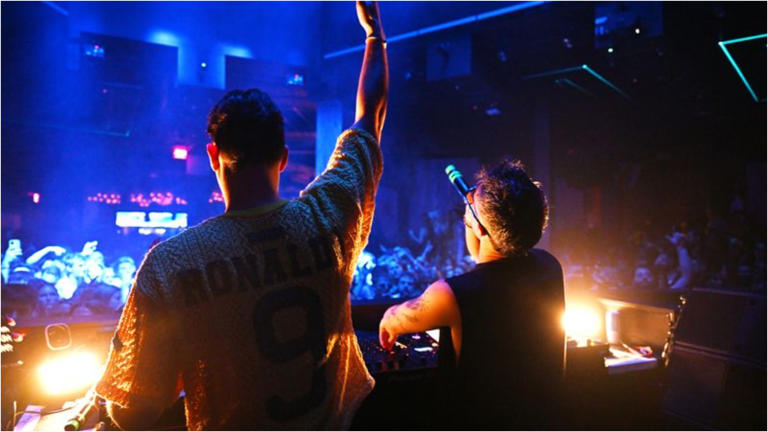 Alex Cooper, Erika Jayne, Kathy Hilton & Other Stars Spotted at ...