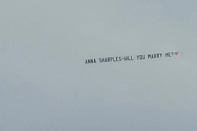 Mum to be 'overwhelmed and buzzing' when she looked up to the sky