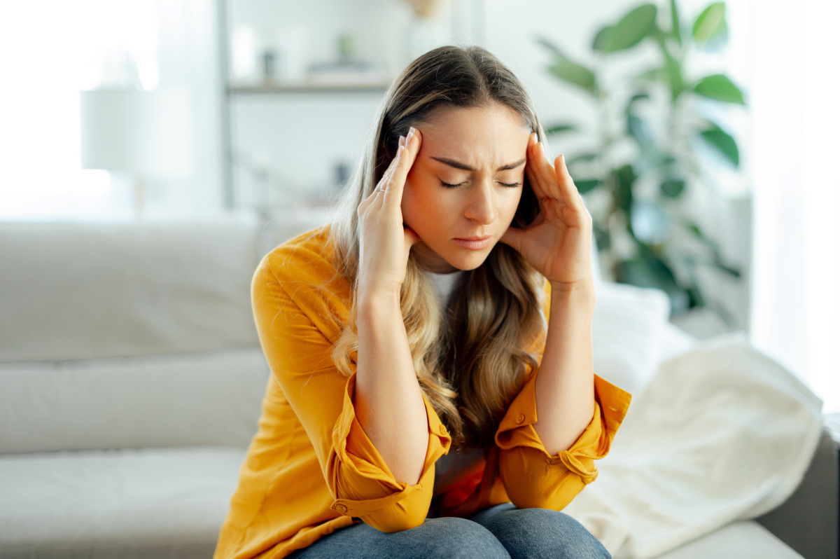The Non-Invasive Treatment for Headaches and Nausea No One's Talking About