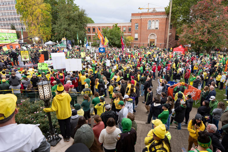 Live from Memorial Quad College GameDay returns to Eugene for Ducks vs ...