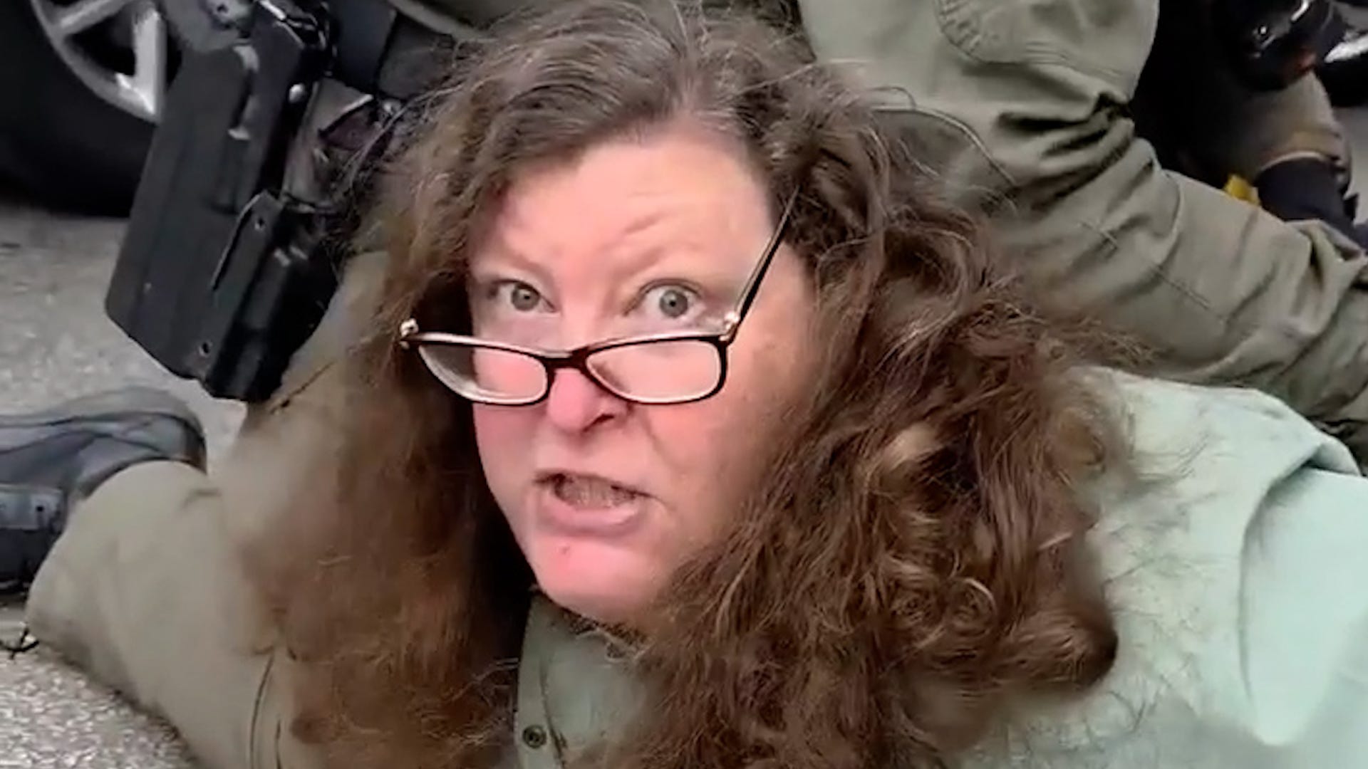 ICE shot a praying pastor with pepper balls. Top Republican says it's ...