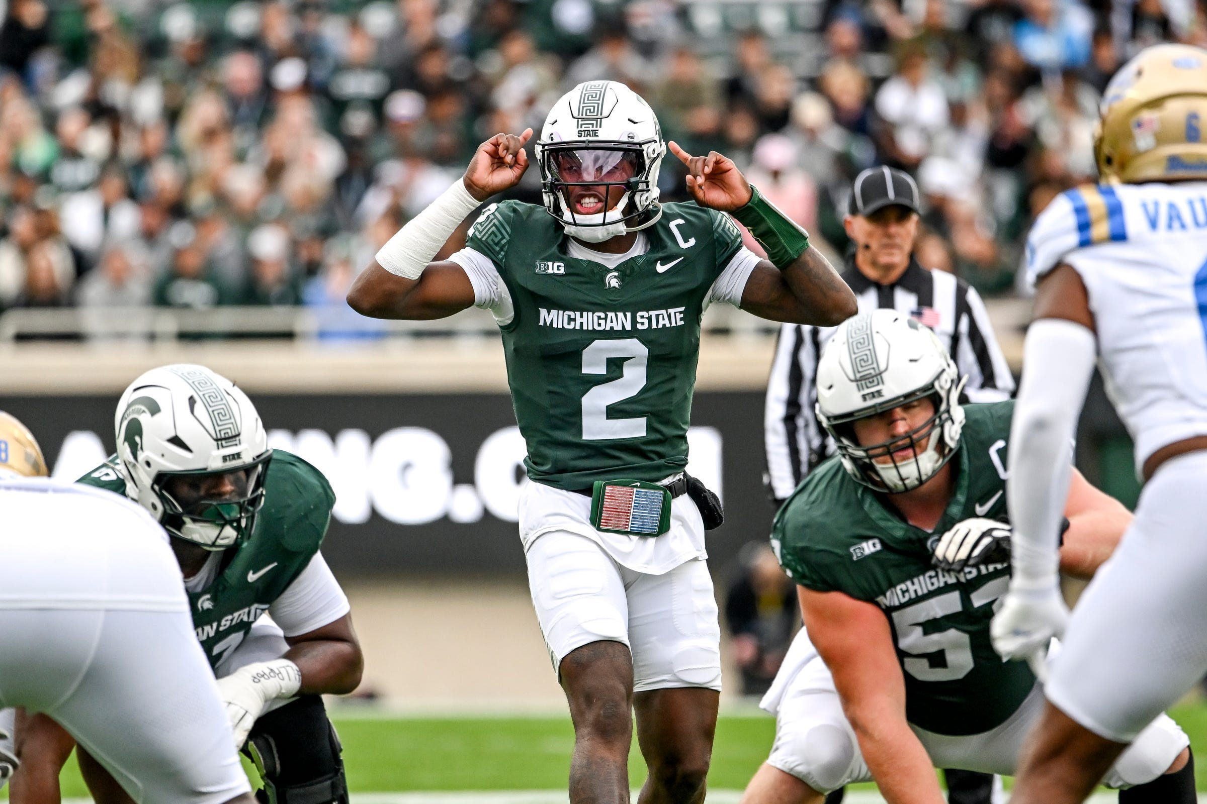 Jonathan Smith provides injury update on Michigan State QB Aidan Chiles