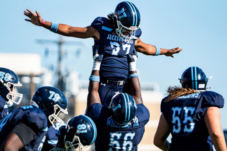 Jackson State football escapes with close win vs Alabama State, remains ...