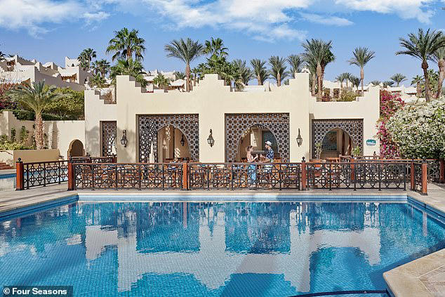 Inside the world's biggest Four Seasons hotel - so huge you need a ...